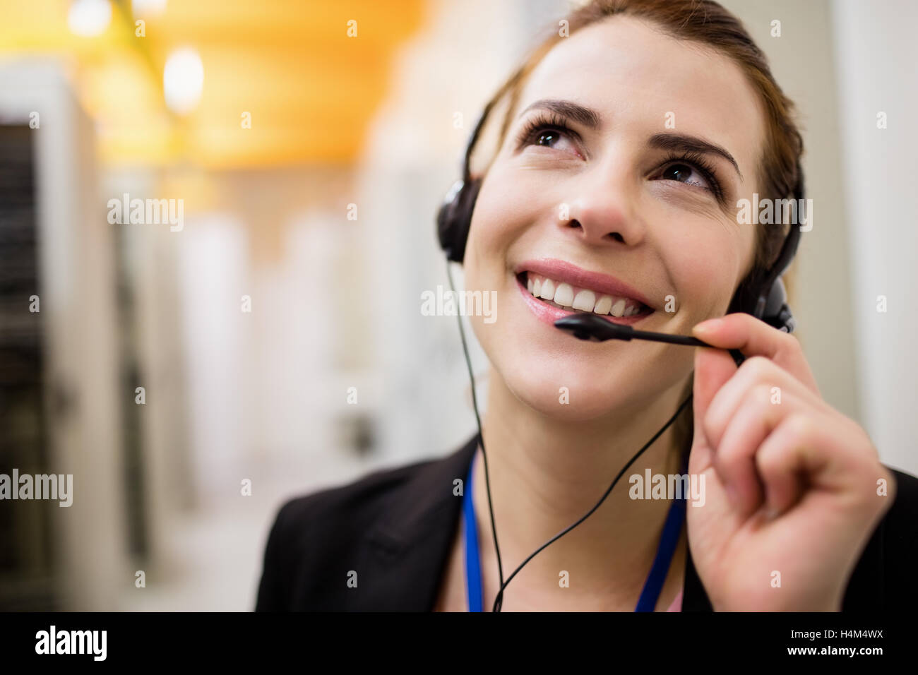 Talking tech hi-res stock photography and images - Alamy