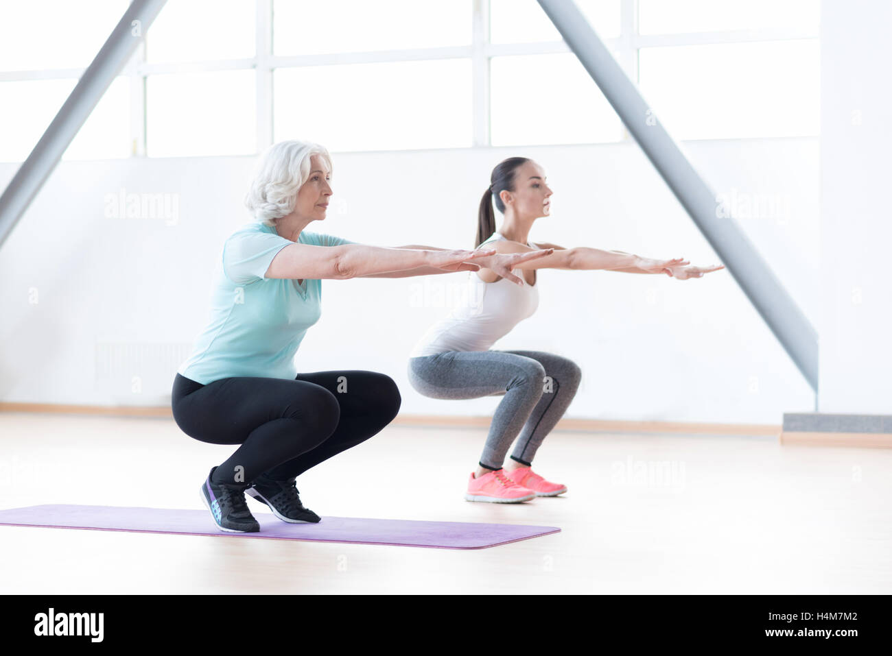 Built women hi-res stock photography and images - Alamy