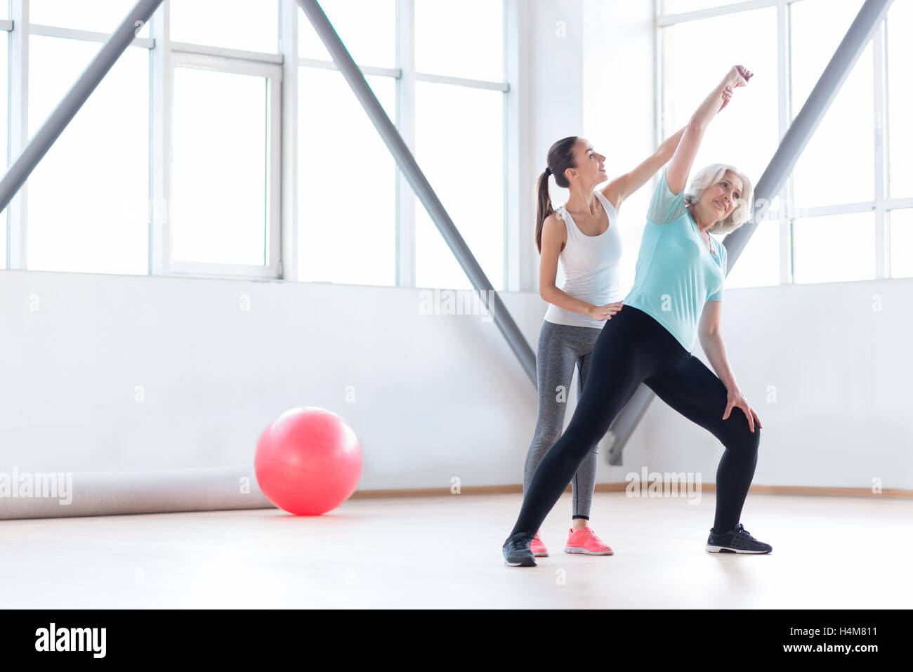 Coach stand hi-res stock photography and images - Alamy