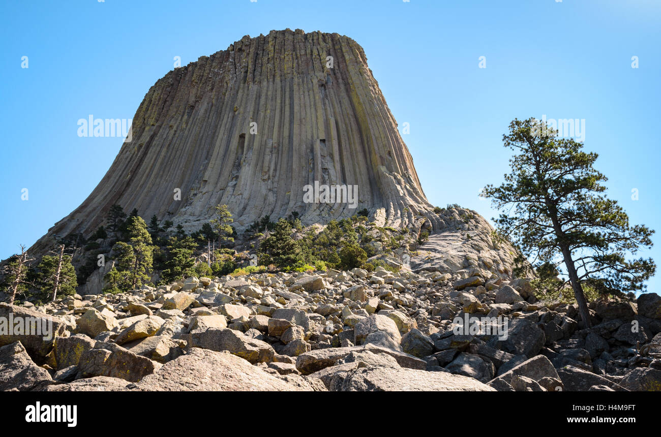 Black white devils tower rock hi-res stock photography and images - Alamy