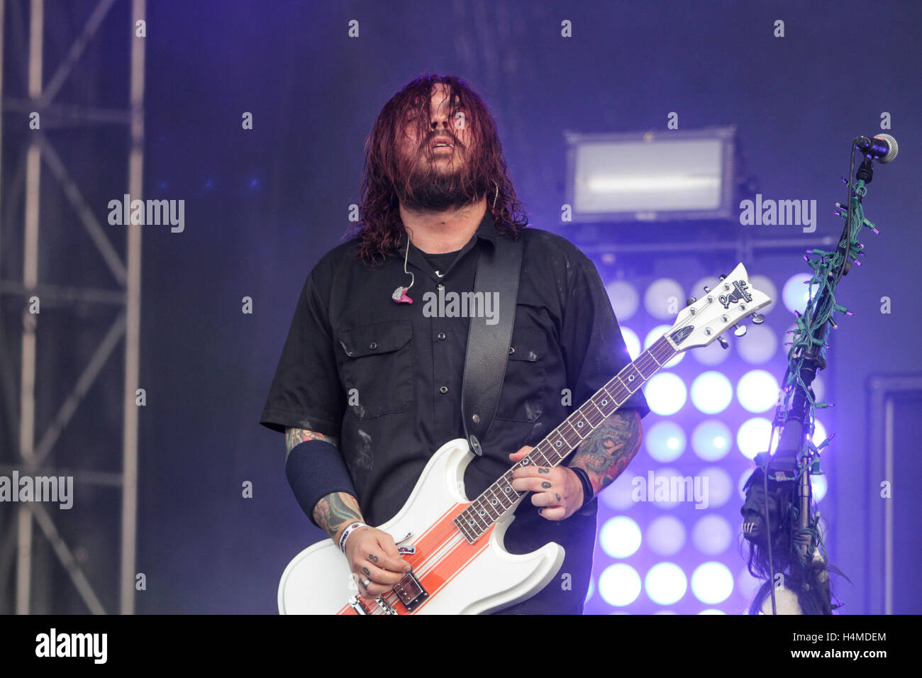 Vocalist Shaun Morgan of Seether performs at 2015 Monster Energy ...