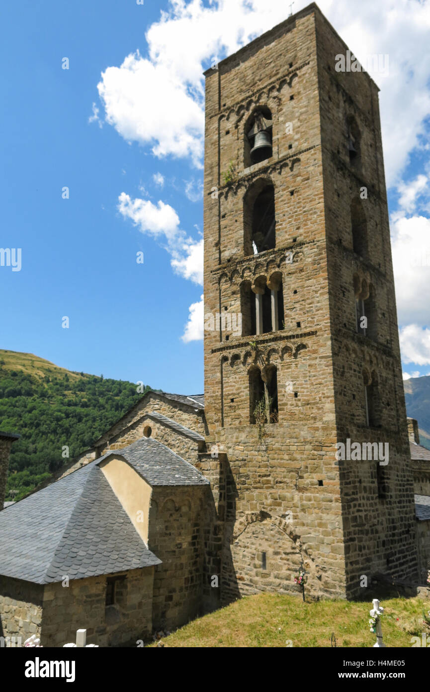 Church of Durro example of Romanesque art. Durro, typical stone village ...