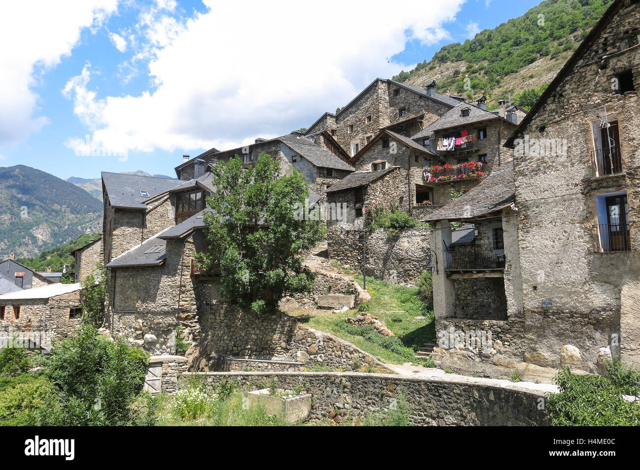 Durro, typical stone village in the Catalan Pyrenees, near the border ...