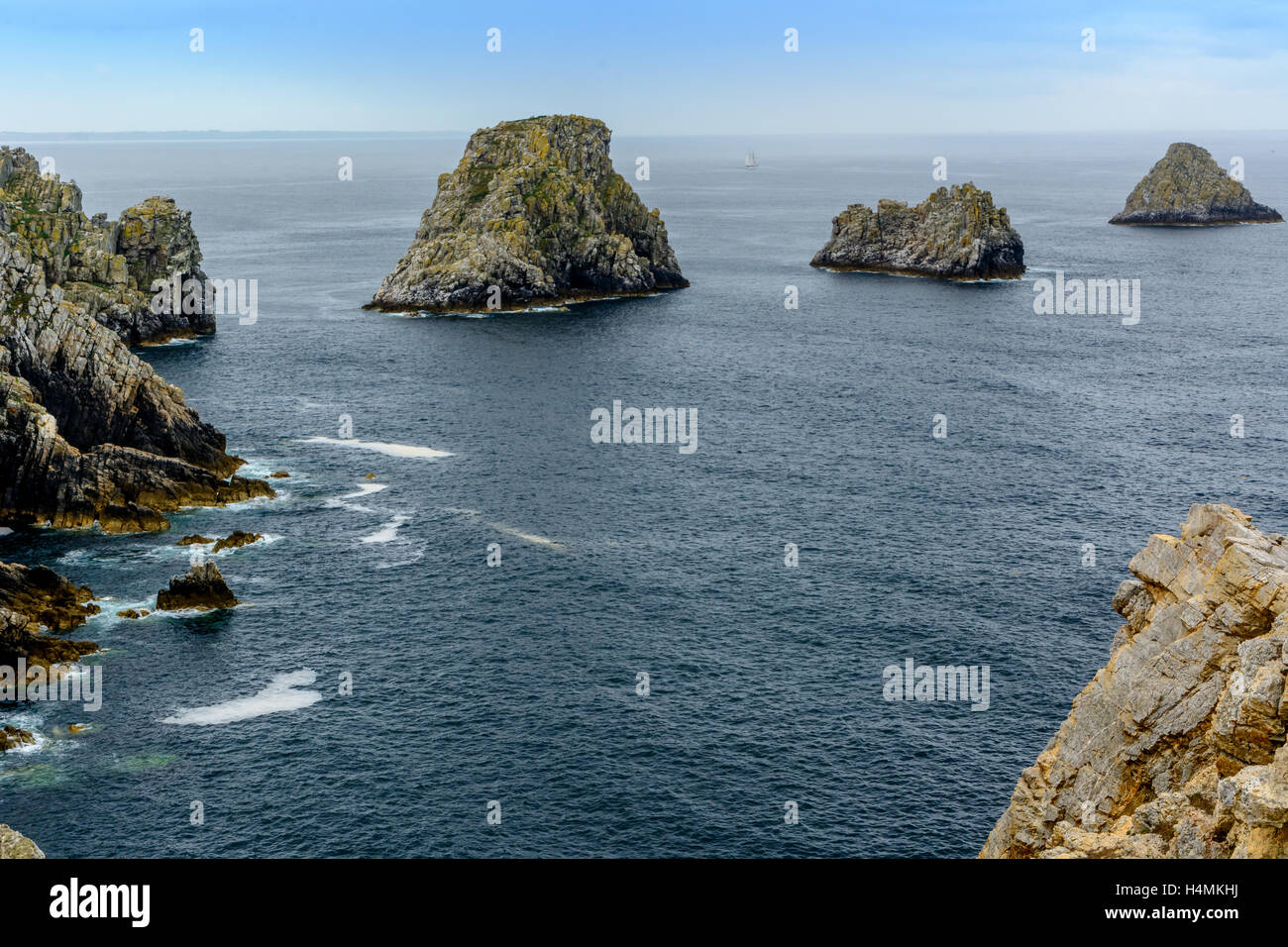 Points of Pen-Hir, Presque ile de Crozon, Finistere, France Stock Photo ...