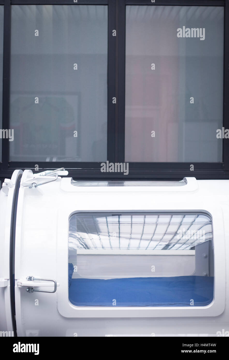 HBOT hyperbaric oxygen therapy chamber tank in hopsital medical center ...