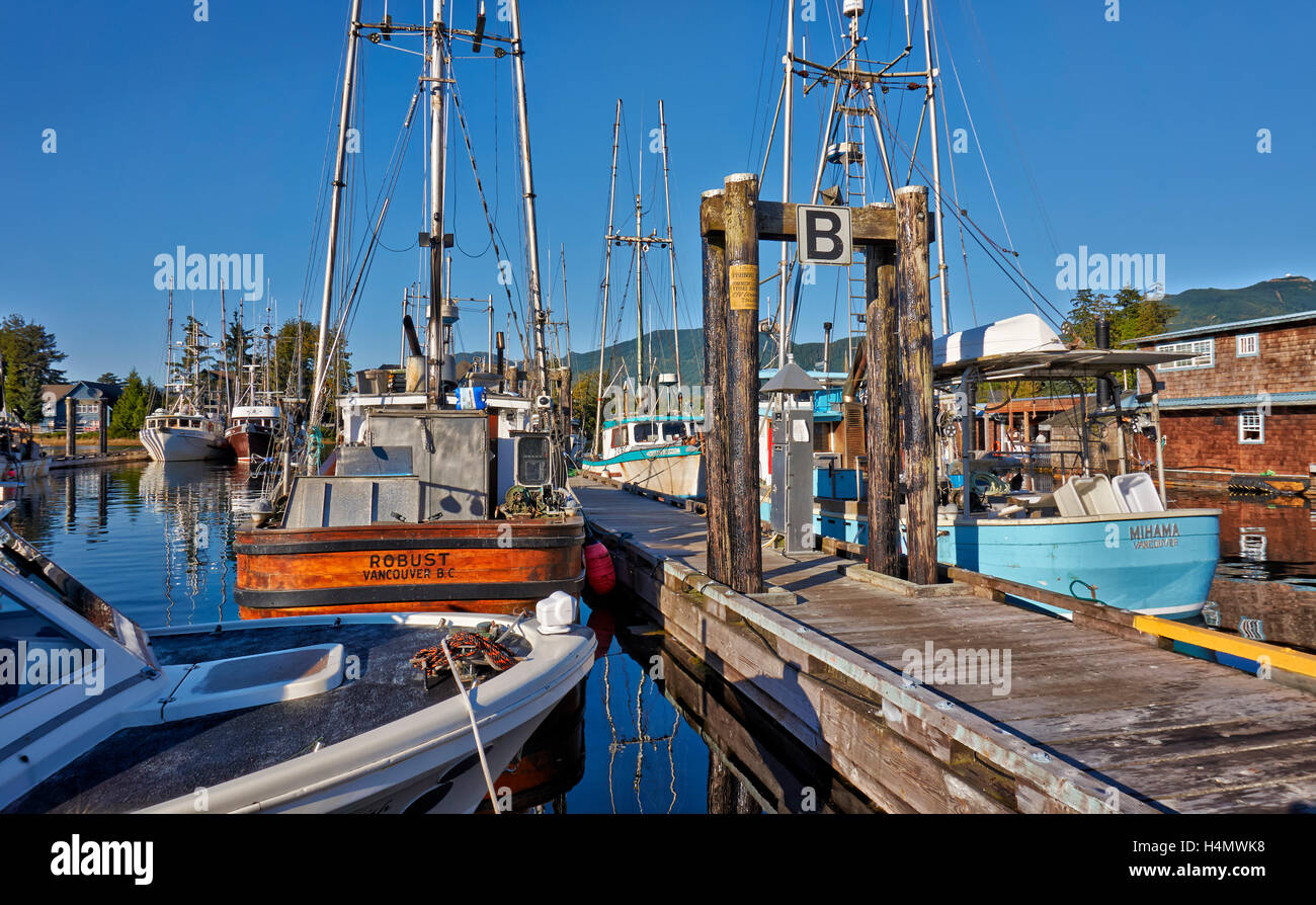 Vessels in harbor of Ucluelet, Vancouver Island, British Columbia ...