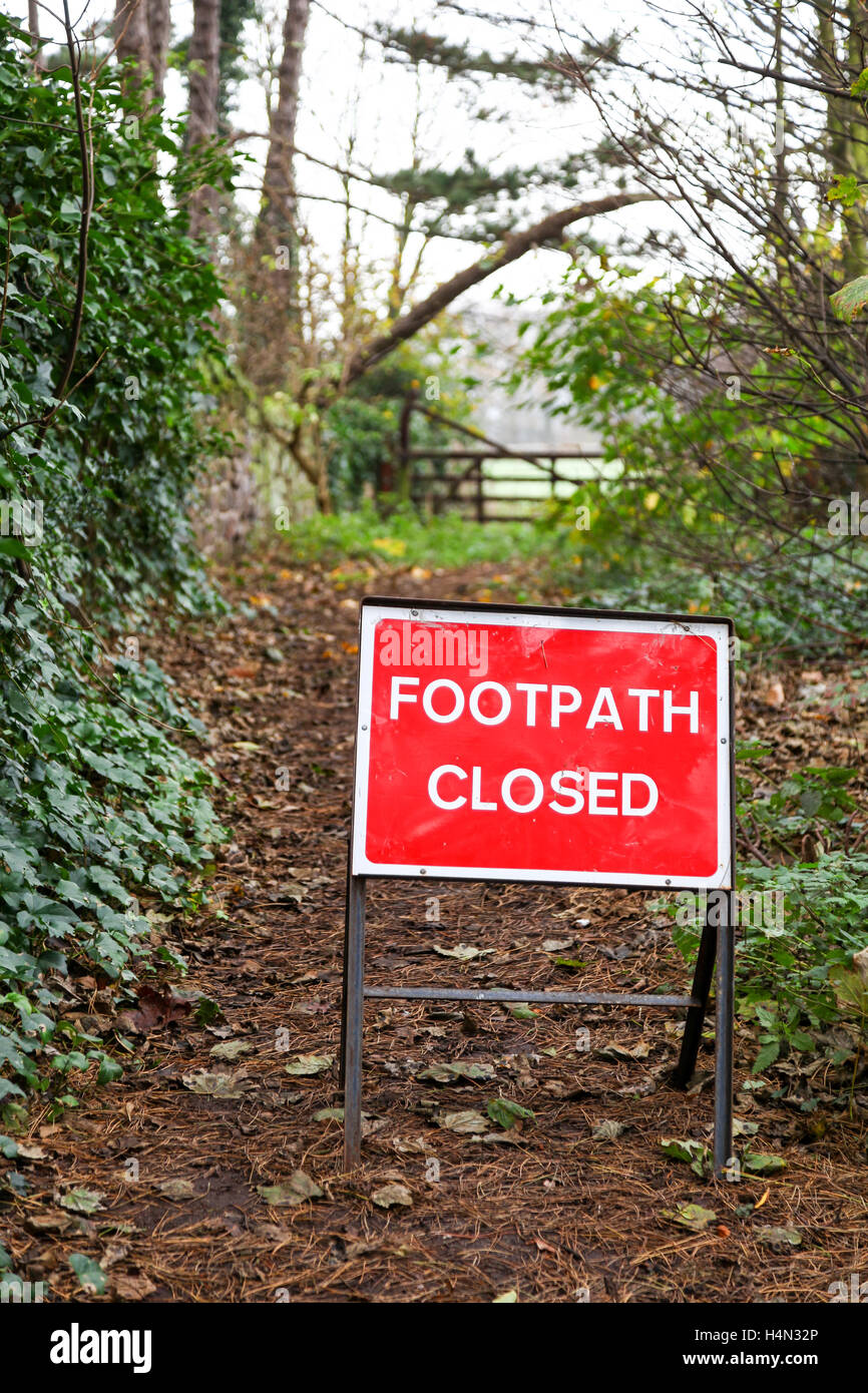 Rural footpath hi-res stock photography and images - Alamy