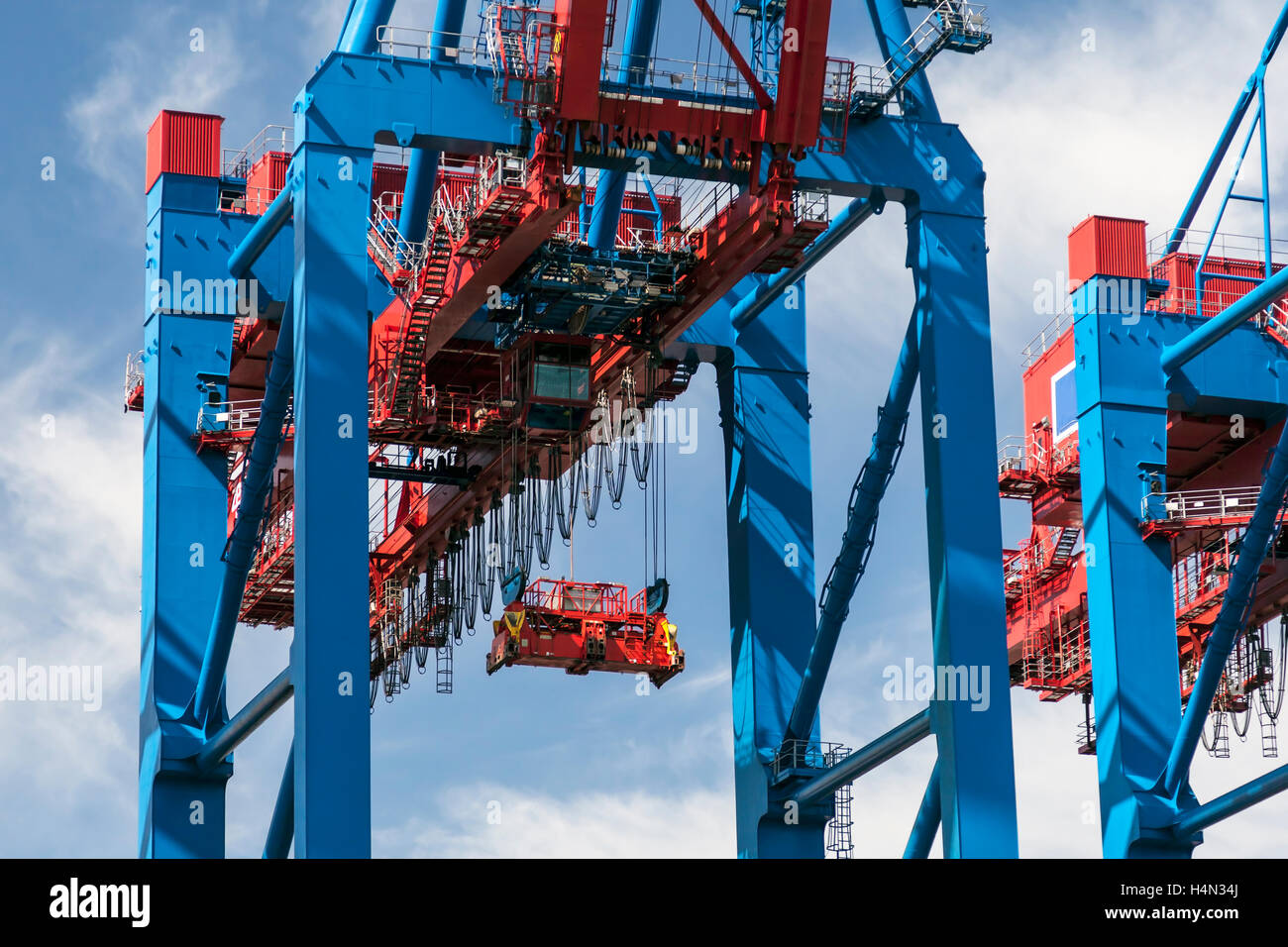Container bridges hi-res stock photography and images - Alamy