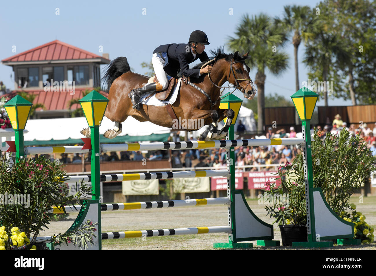 Richard Spooner (USA) riding Cristallo, Winter Equestrian Festival ...