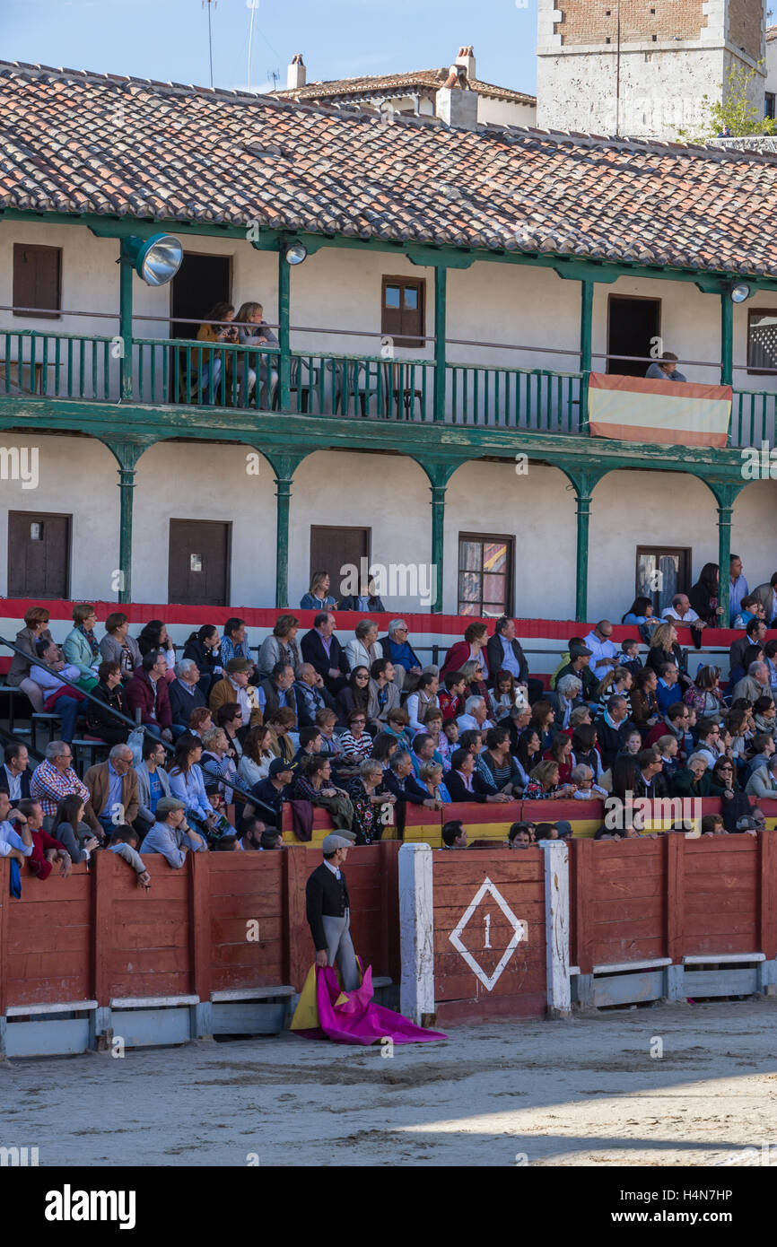 Bullfighting in madrid plaza mayor hi-res stock photography and images ...