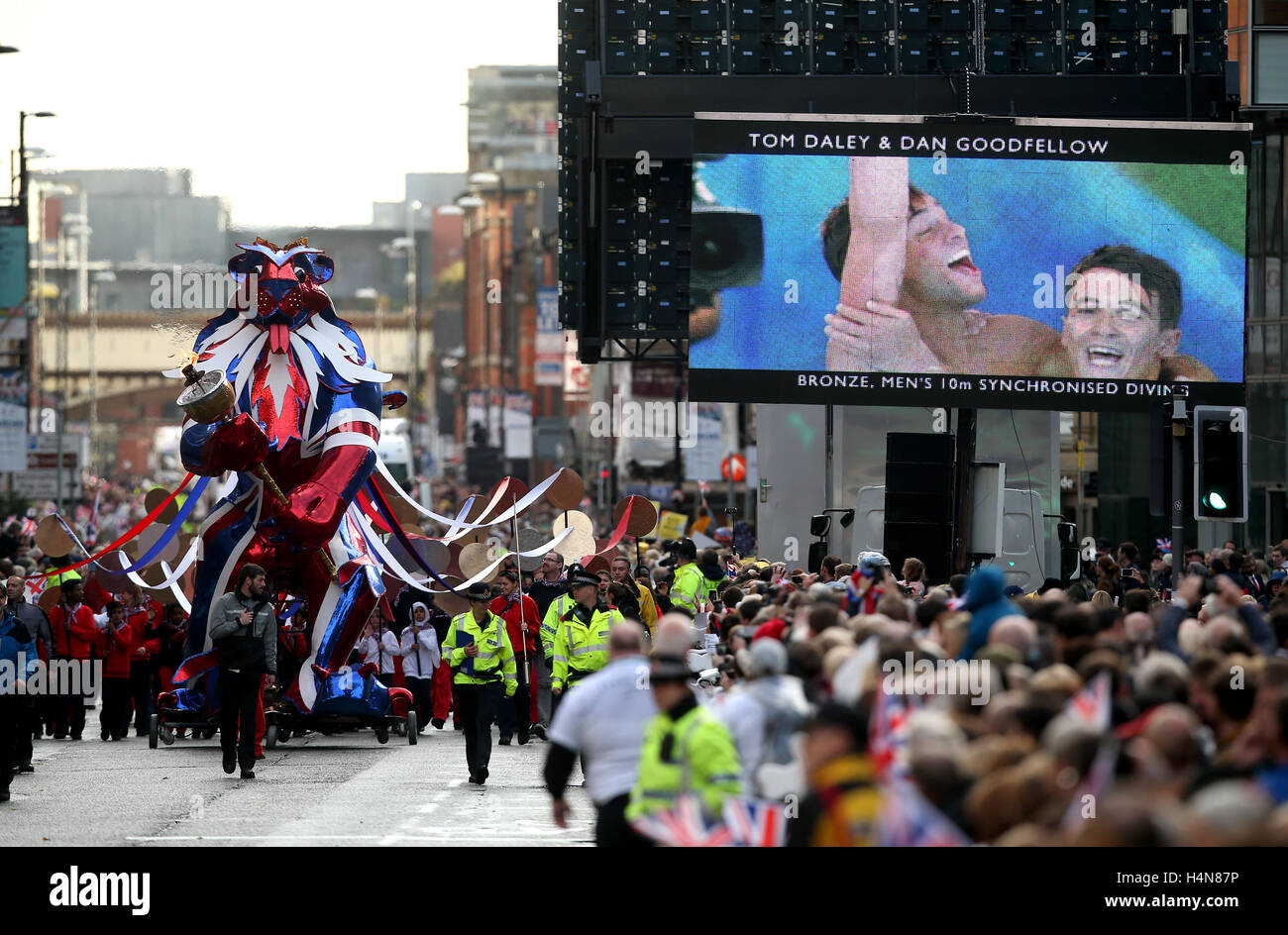The teamgb lion float leads parade hi-res stock photography and images ...