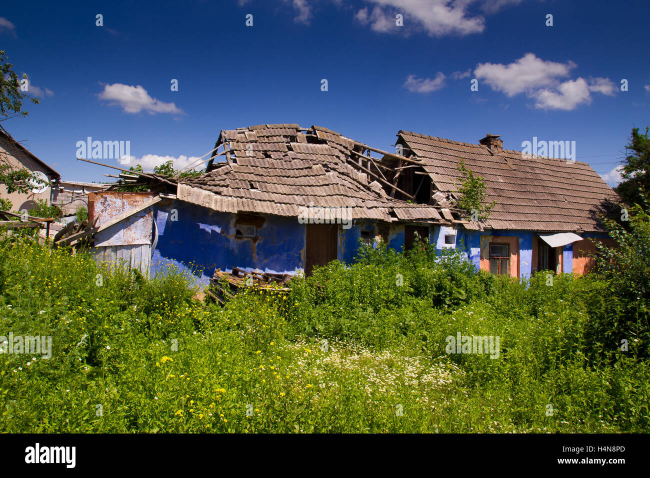 abandoned aged ancient antique architecture broken building ...