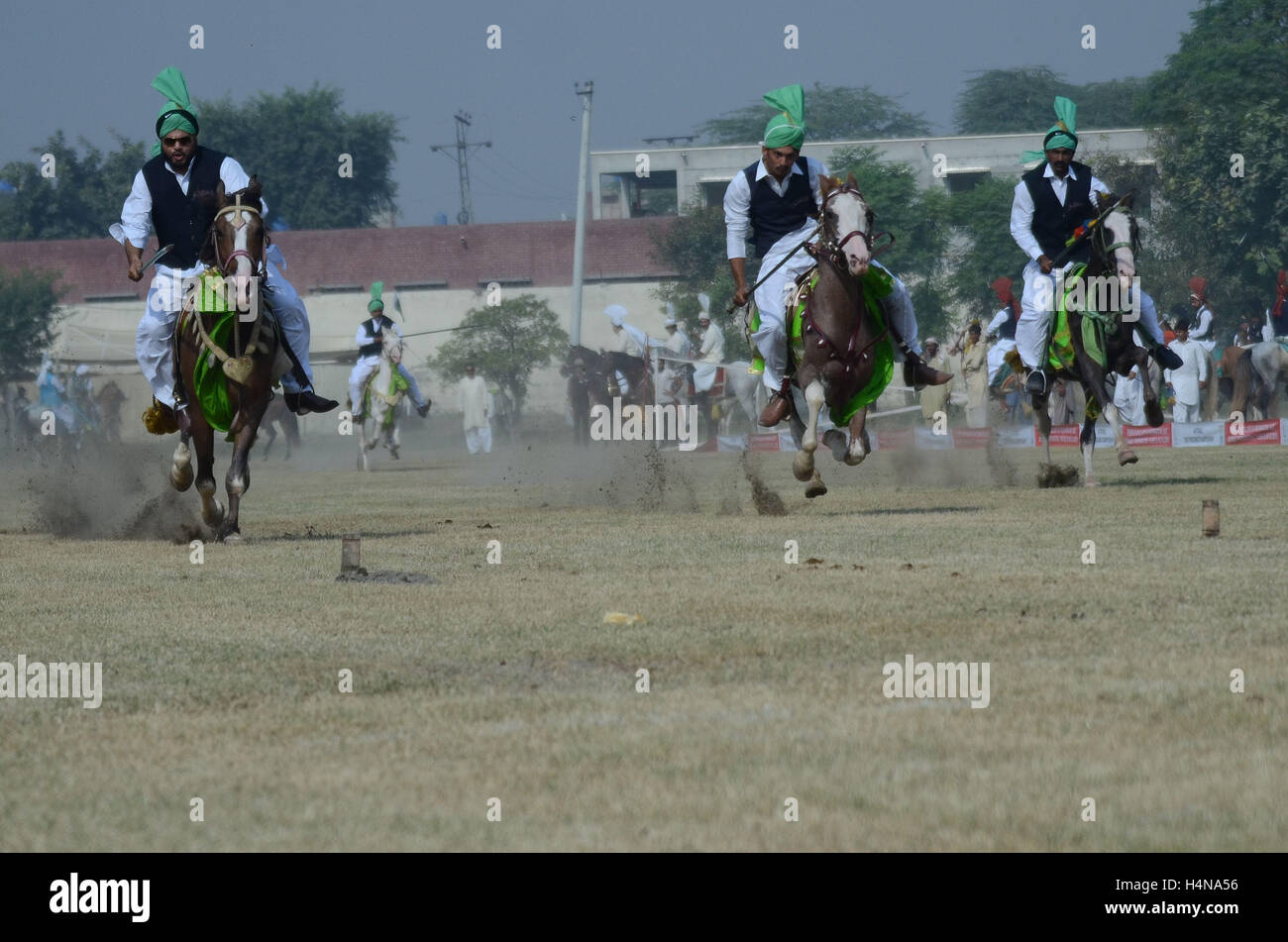 Lahore, Pakistan. 17th Oct, 2016. Pakistani horse rider player in ...