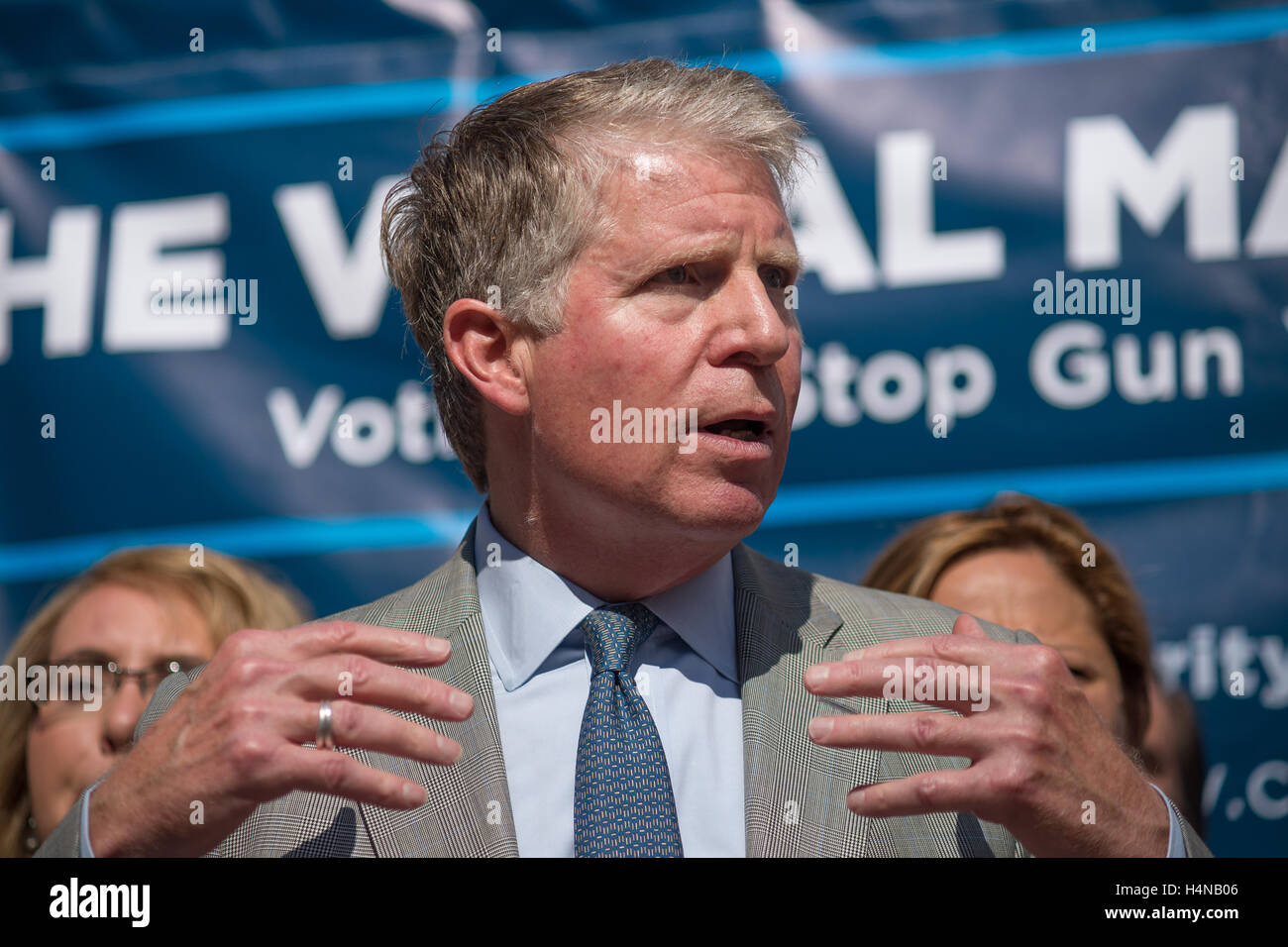 New York, United States. 17th Oct, 2016. Manhattan District Attorney Cy ...
