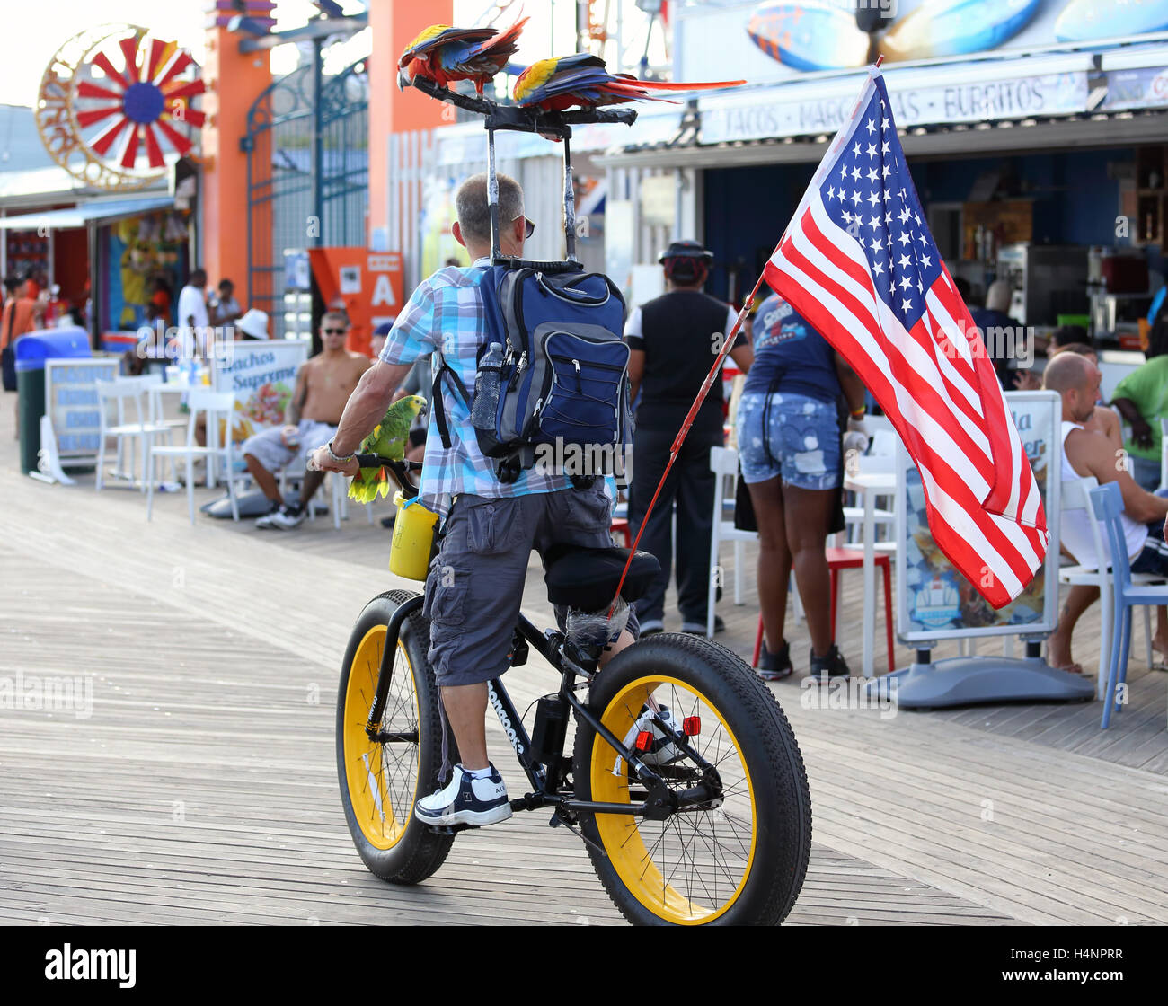 Boardwalk performer Coney Island Brooklyn New York City Stock Photo - Alamy