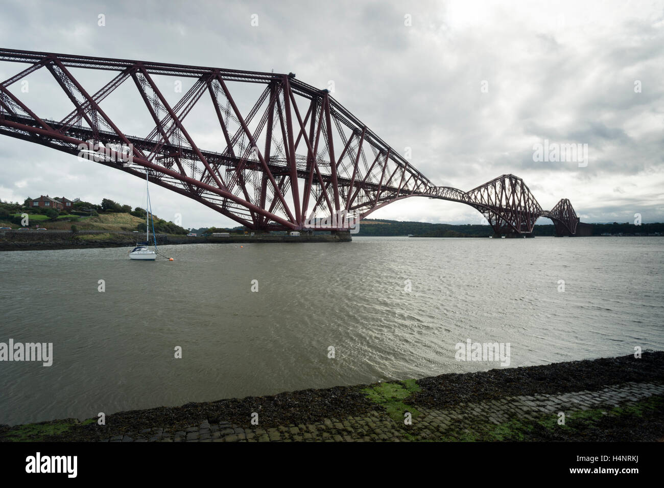 The Forth Rail Bridge, North Queensferry, Fife, Scotland Stock Photo ...