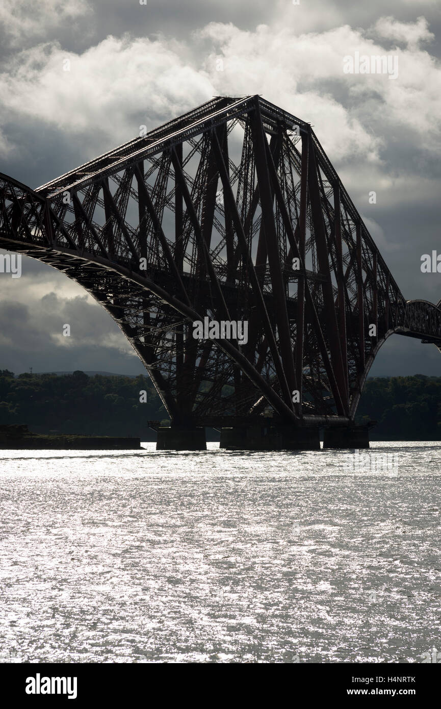 The Forth Rail Bridge, North Queensferry, Fife, Scotland Stock Photo ...