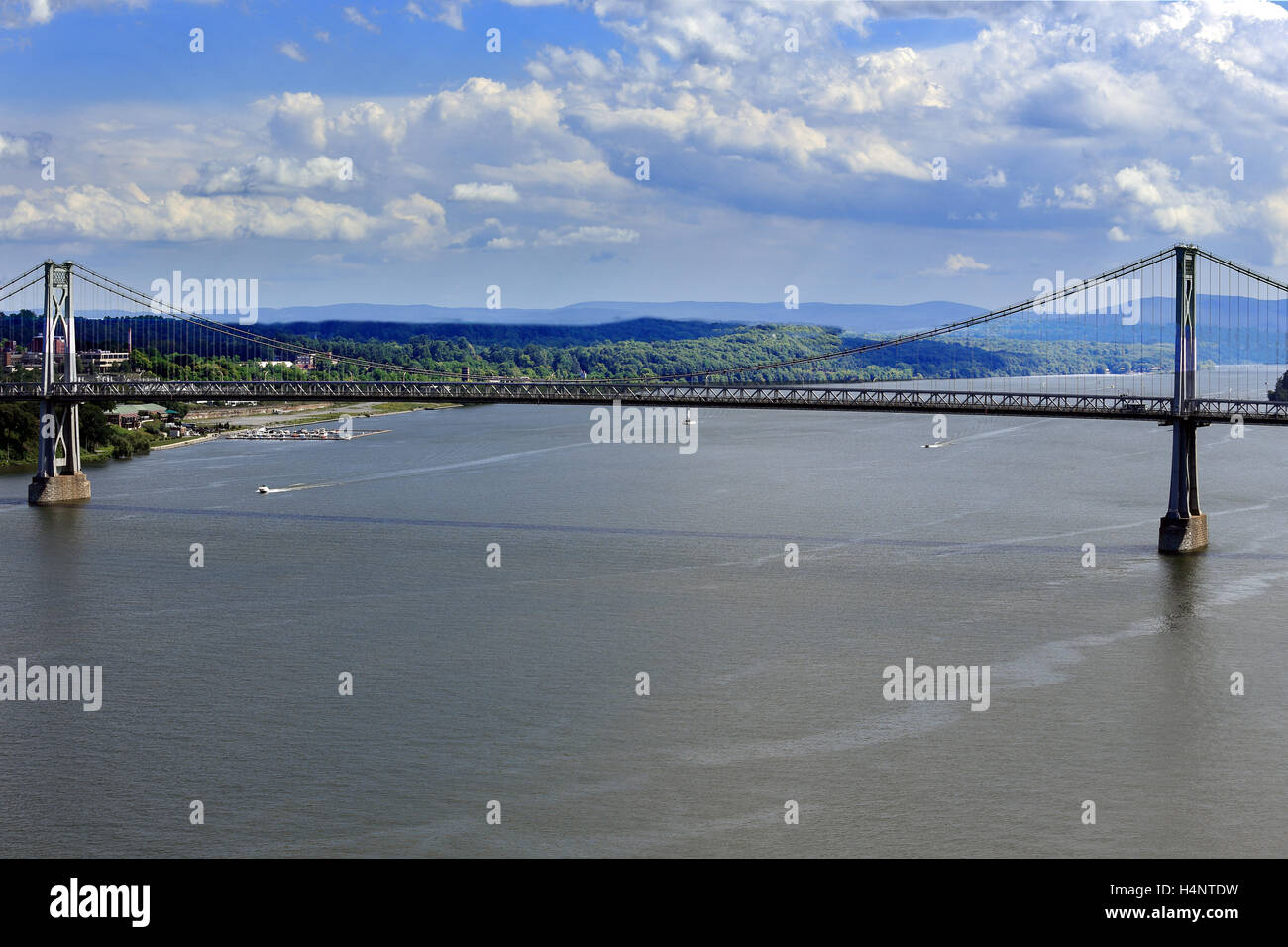 Mid-Hudson Bridge over the Hudson River Poughkeepsie New York Stock ...