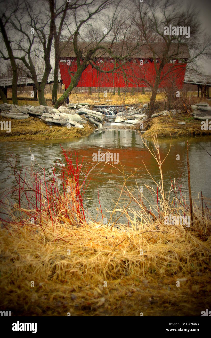 Iowa covered bridges hi-res stock photography and images - Alamy