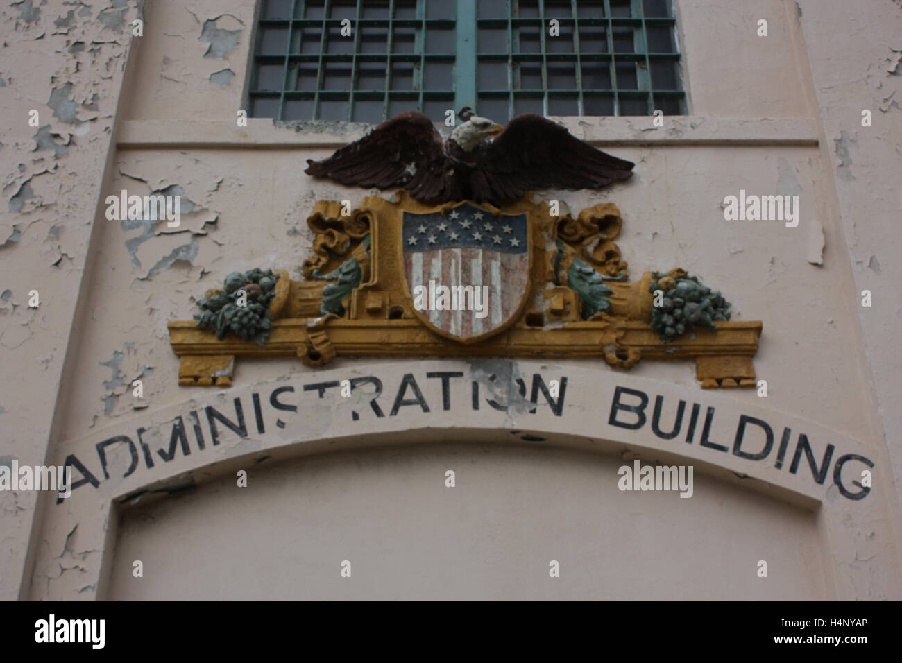 Alcatraz administration building alcatraz prison hi-res stock ...