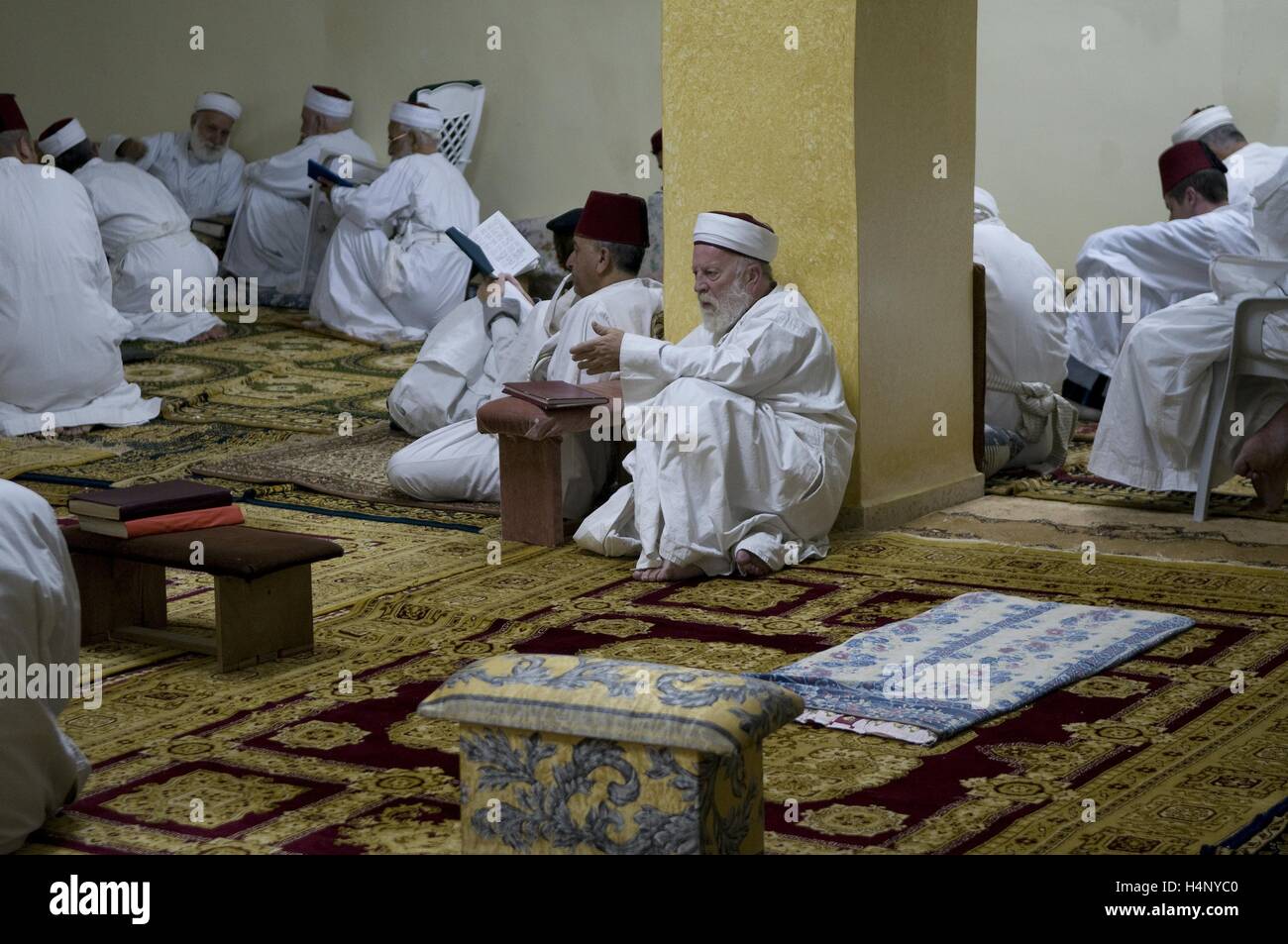 Members of the Samaritan sect pray to mark the Shavuot "Feast of Weeks ...