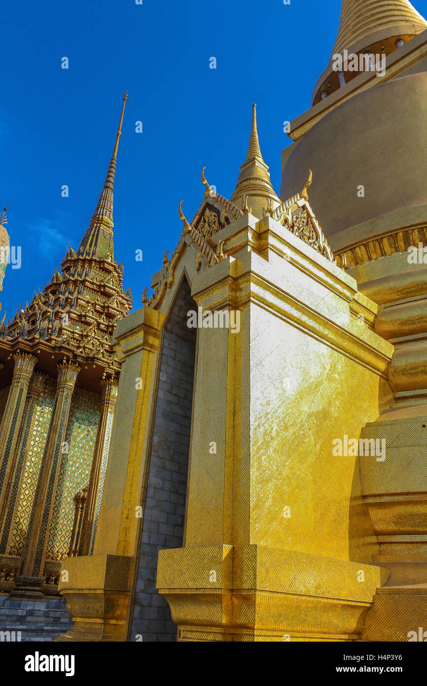 Ancient Pagoda Statue Stock Photo - Alamy