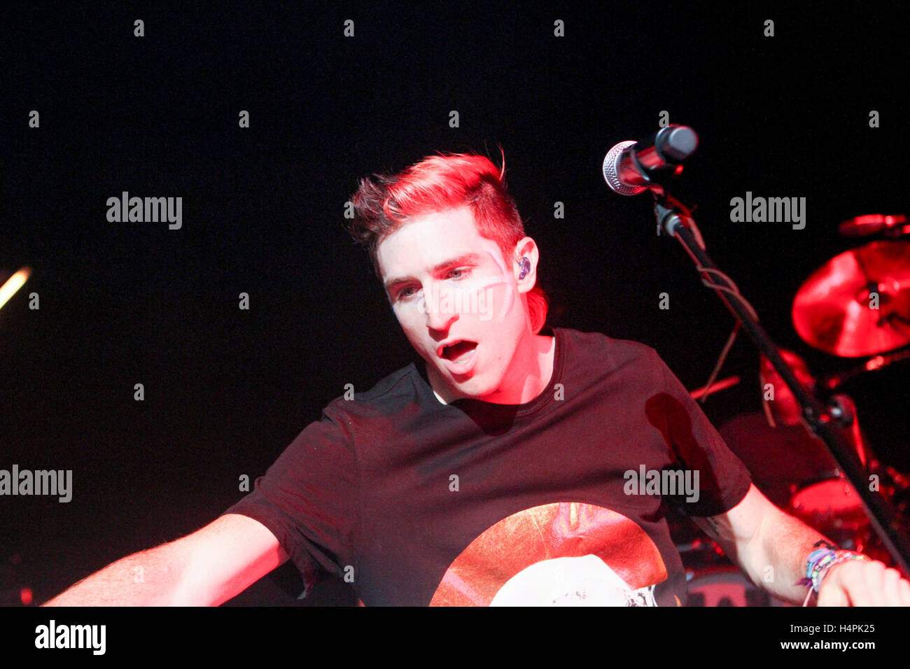 SAN FRANCISCO, CA - OCT 26: Lead vocalist Nicholas Petricca of Walk the ...