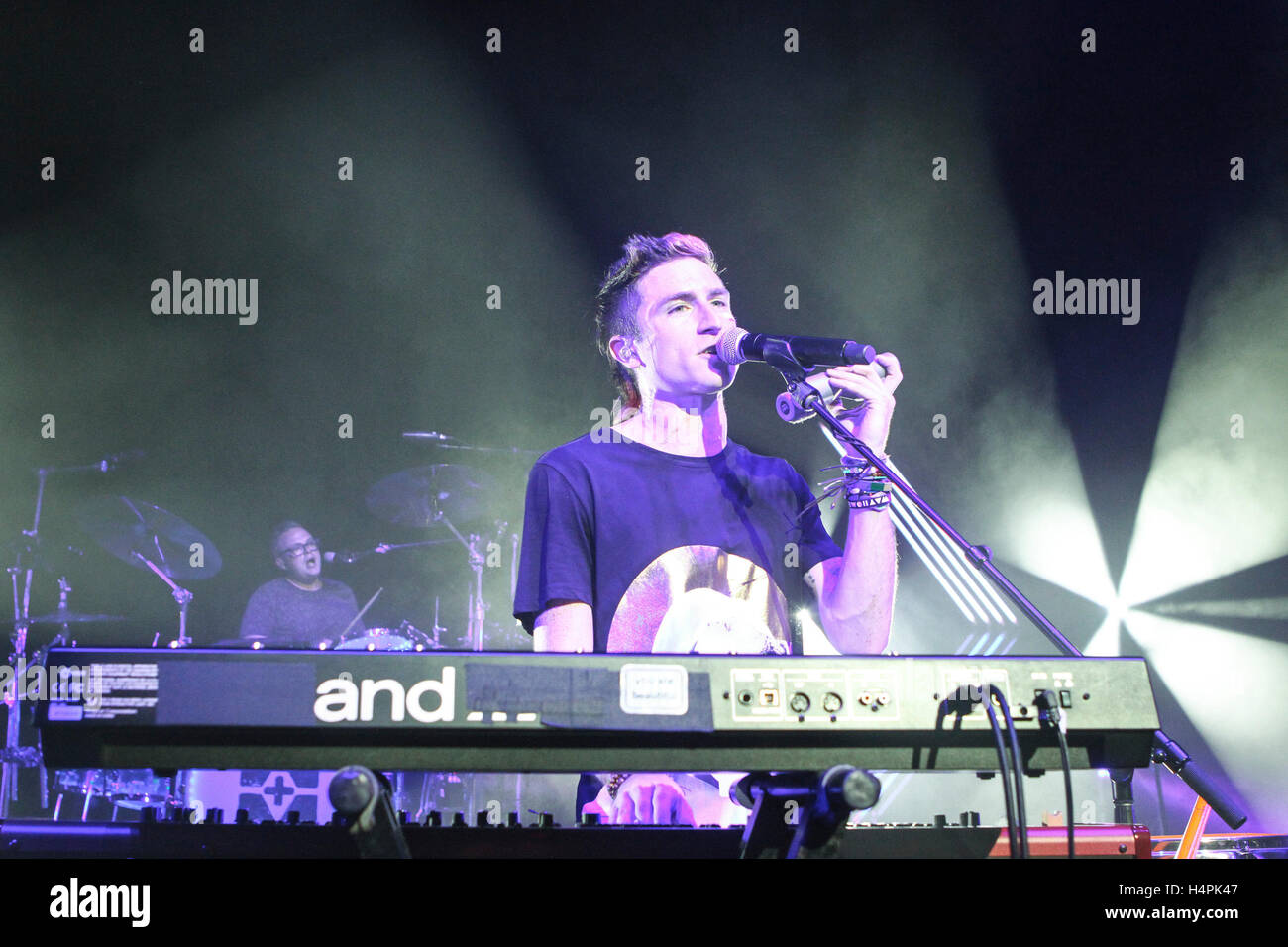 SAN FRANCISCO, CA - OCT 26: Lead vocalist Nicholas Petricca of Walk the ...