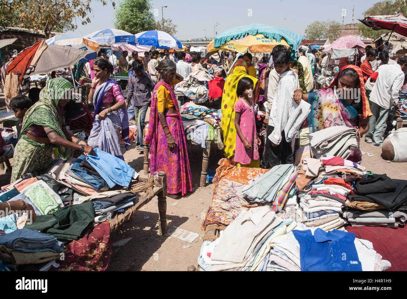 Local Sunday Market,Gujari Bazaar Flea Market on bank of Sabarmarti ...