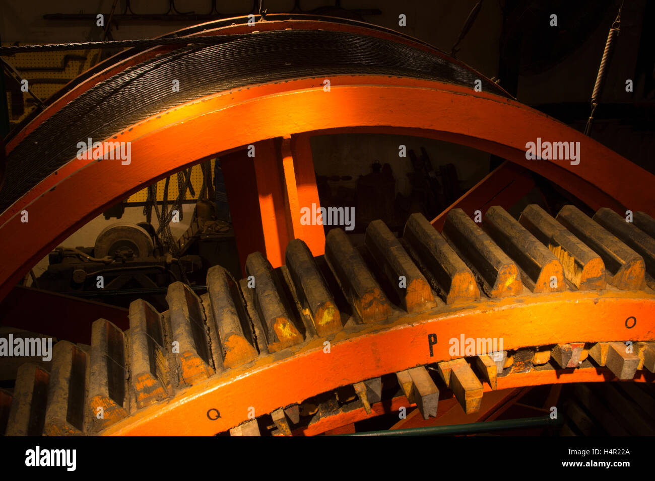 CABLE DRUM DRIVE DUQUESNE INCLINE(©DUQUESNE HEIGHTS INCLINE ...