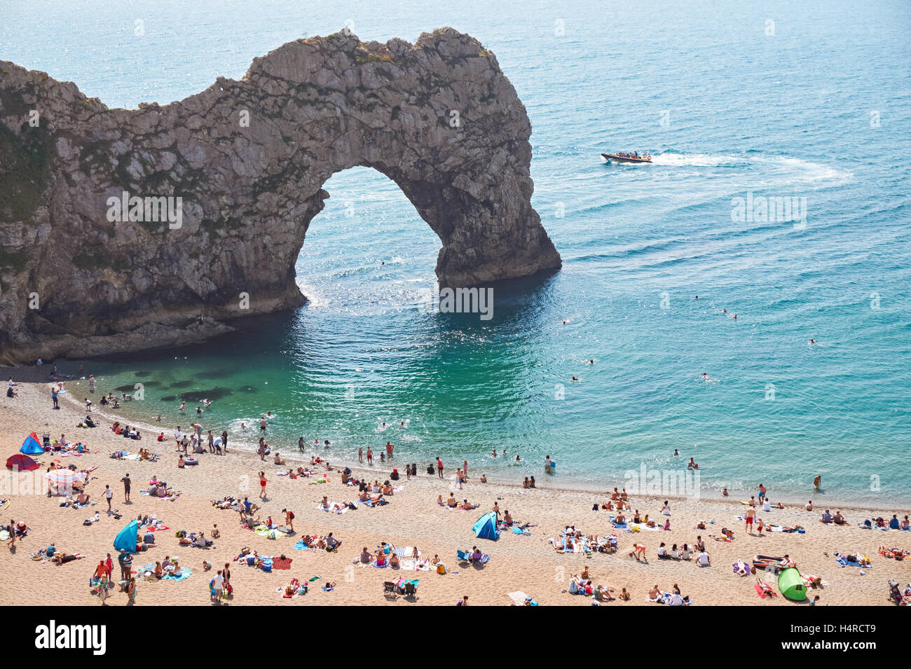 Durdle door summer hi-res stock photography and images - Alamy