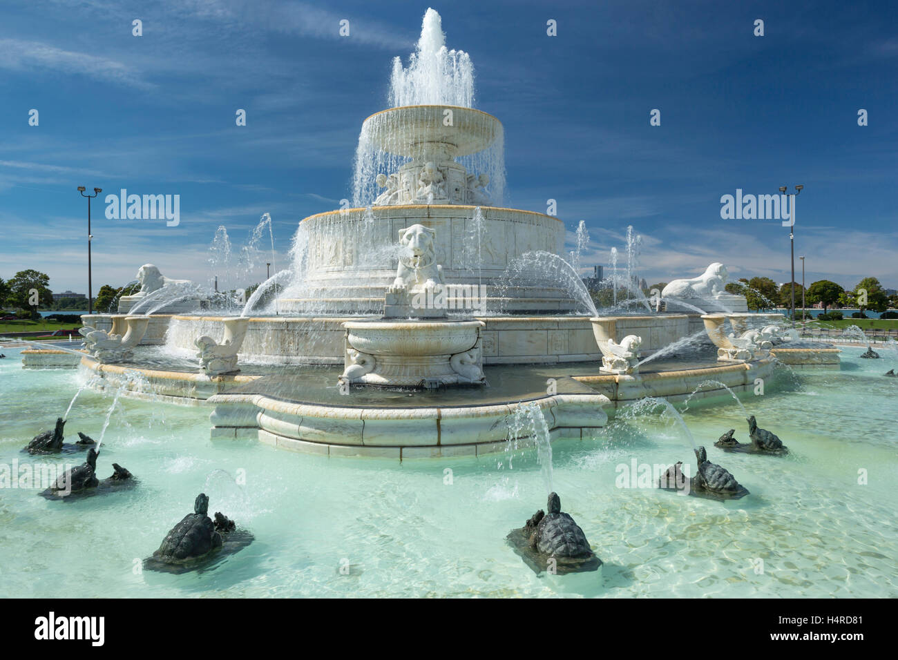 JAMES SCOTT MEMORIAL FOUNTAIN (©CASS GILBERT / HERBERT ADAMS 1925 ...