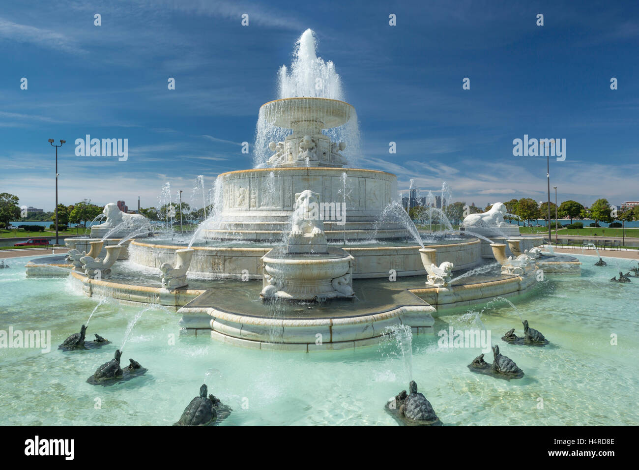 JAMES SCOTT MEMORIAL FOUNTAIN (©CASS GILBERT / HERBERT ADAMS 1925 ...