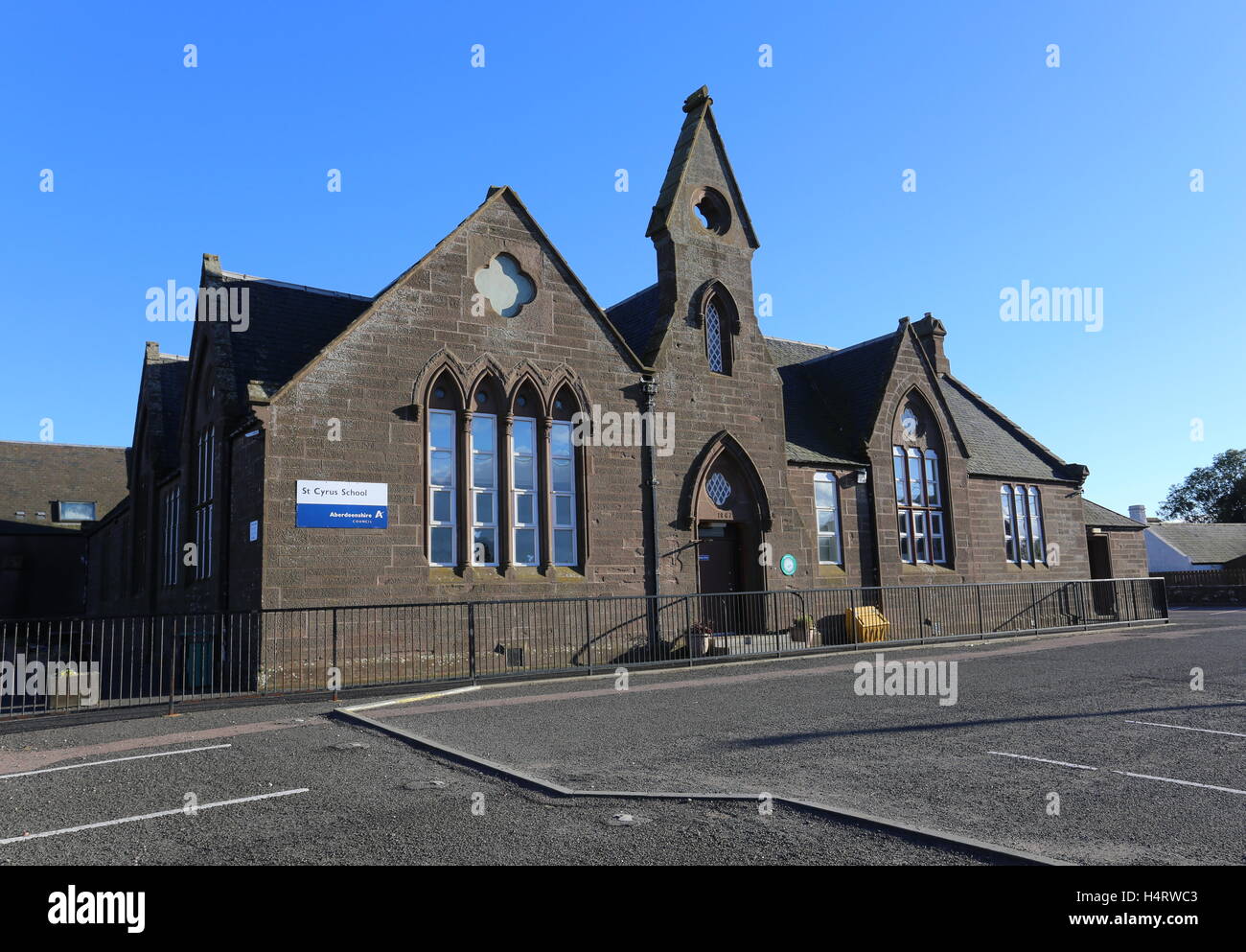 St cyrus school hi-res stock photography and images - Alamy