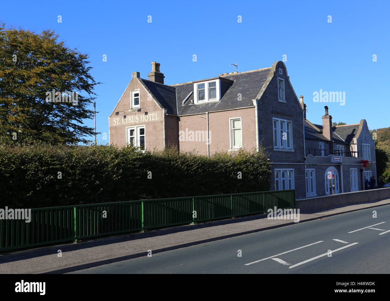 St cyrus hotel hi-res stock photography and images - Alamy