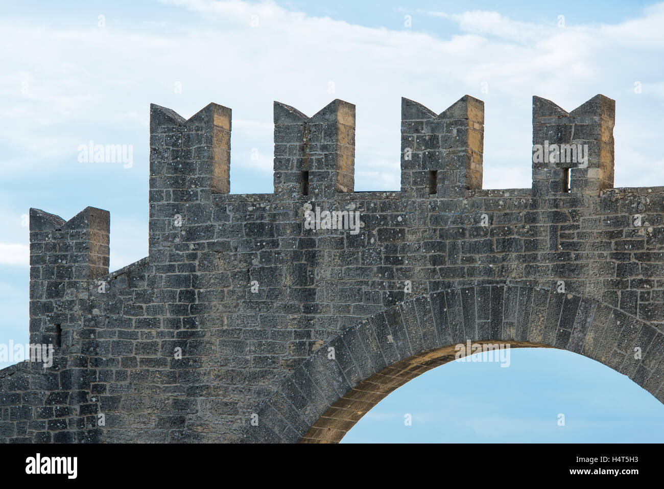 Battlements of a castle Stock Photo - Alamy