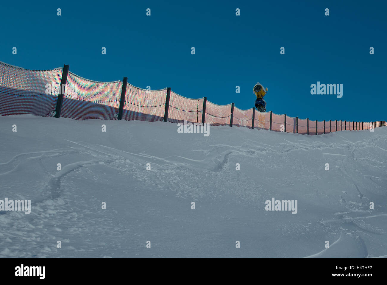 Artificial lift technology hi-res stock photography and images - Alamy