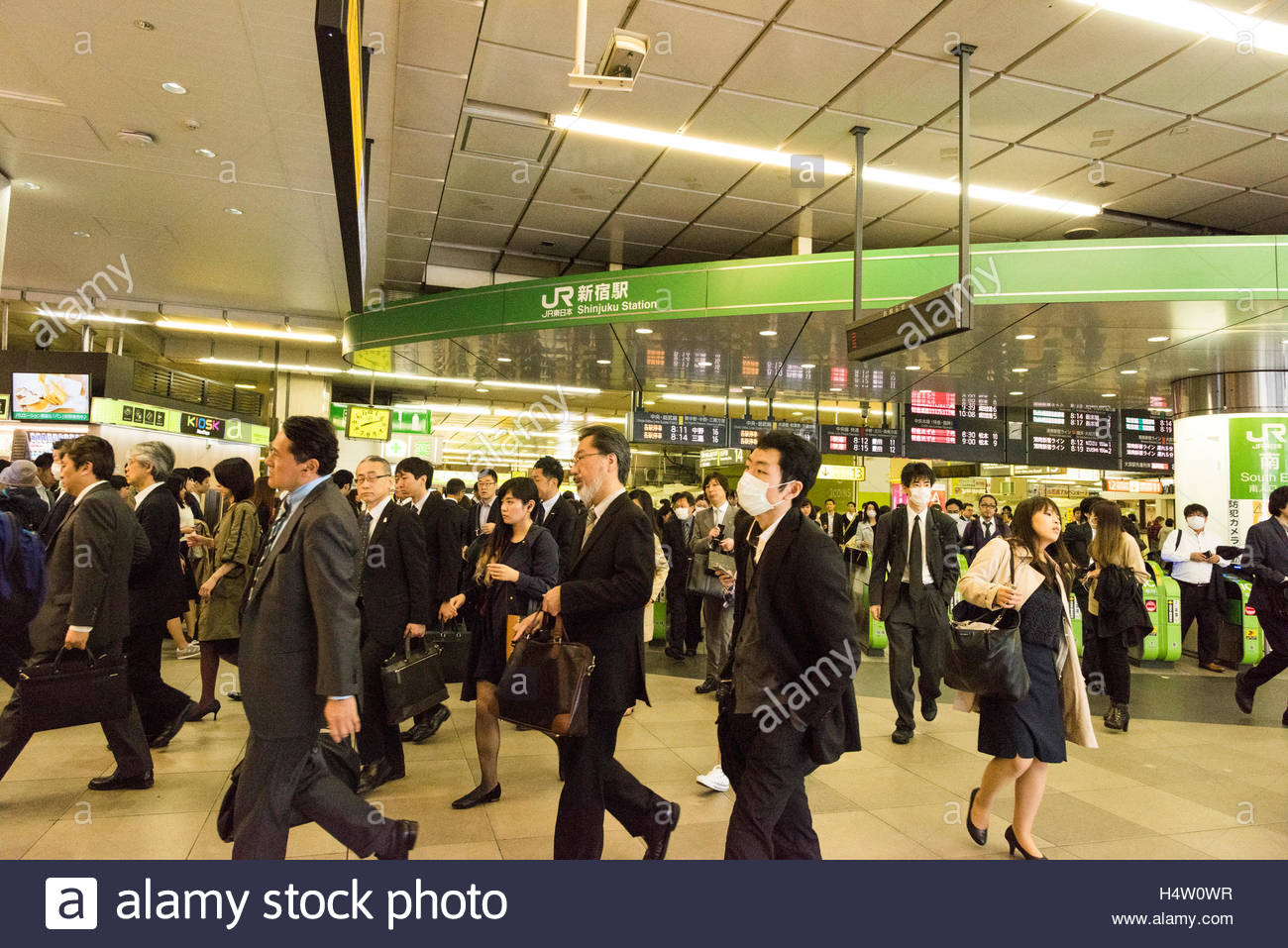 Shinjuku Station Rush Hour Shinjuku Tokyo High Resolution Stock ...