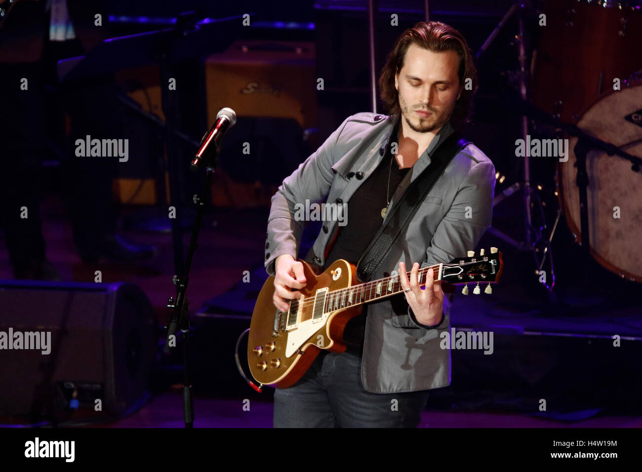 Jonathan jackson hi-res stock photography and images - Alamy