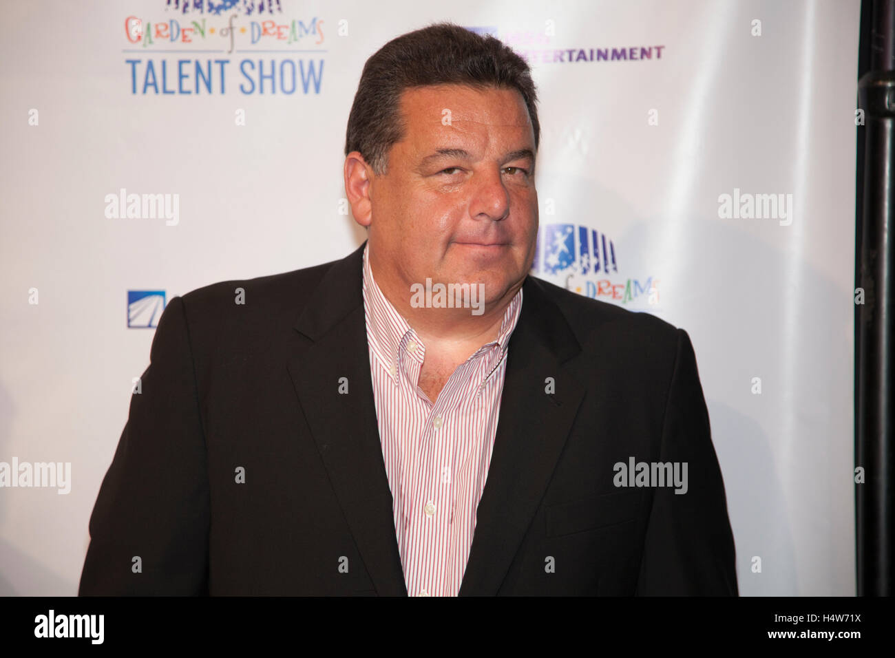 Steve Schirripa attends the Garden of Dreams Foundation Annual Talent ...