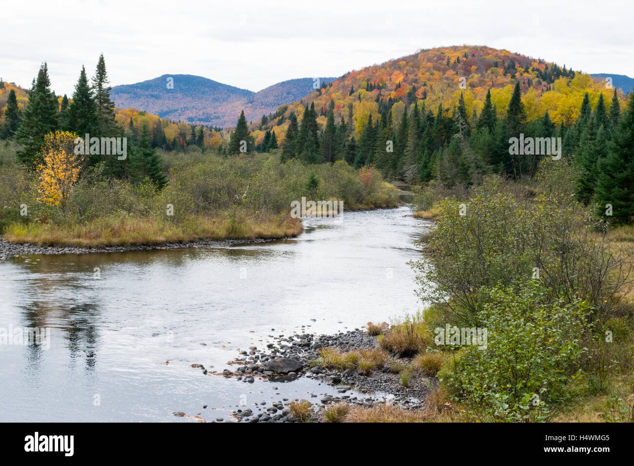 Fall splendor hi-res stock photography and images - Alamy