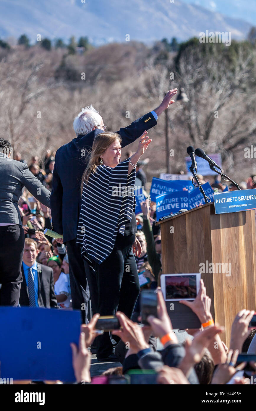 Senator Bernie Sanders and wife Jane O'Meara Sanders on stage waving at ...