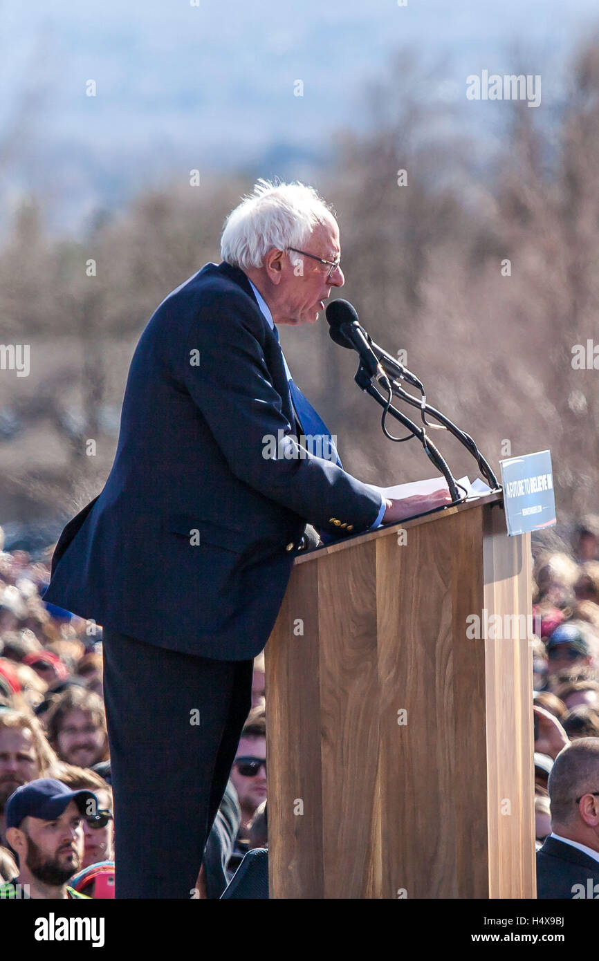 Senator Bernie Sanders holds a A Future to Believe In Salt Lake City ...