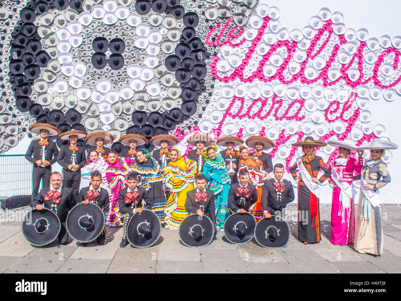 Mariachi festival hi-res stock photography and images - Alamy