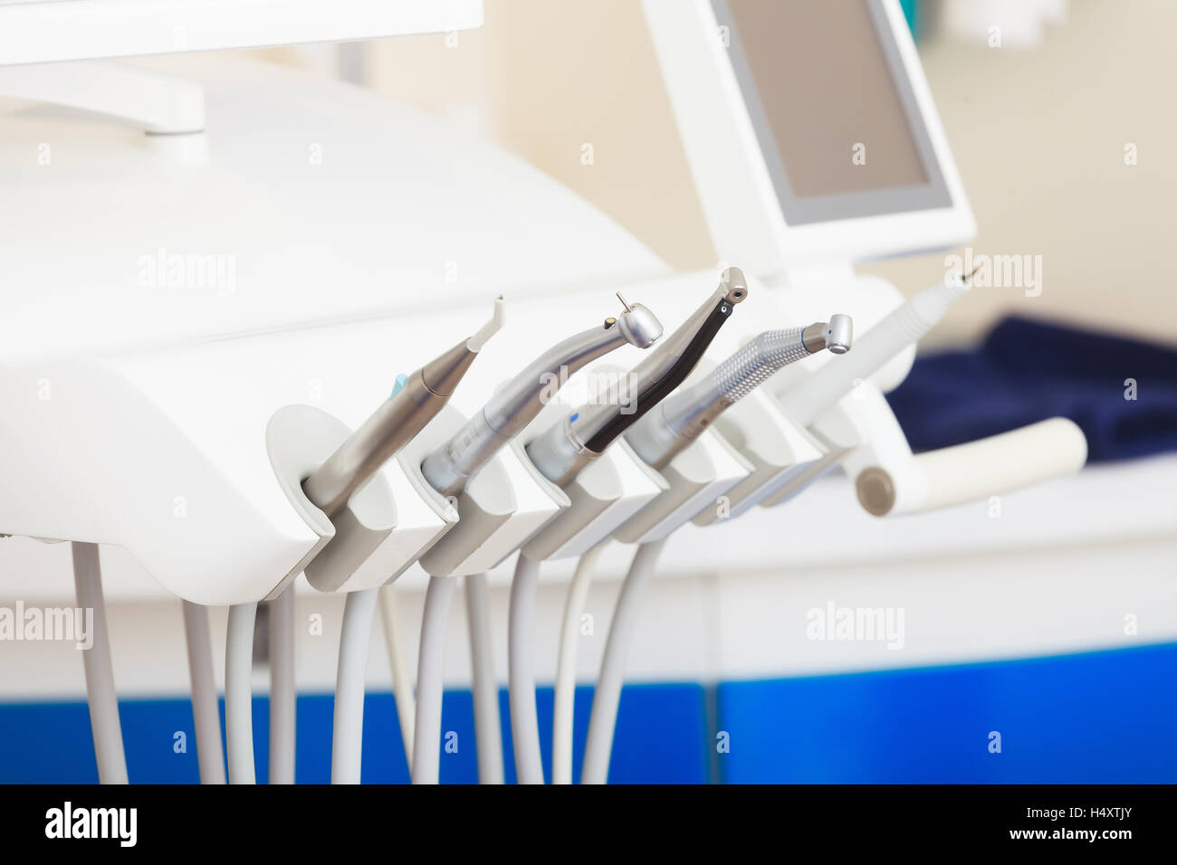 Dentist practice tools hi-res stock photography and images - Alamy