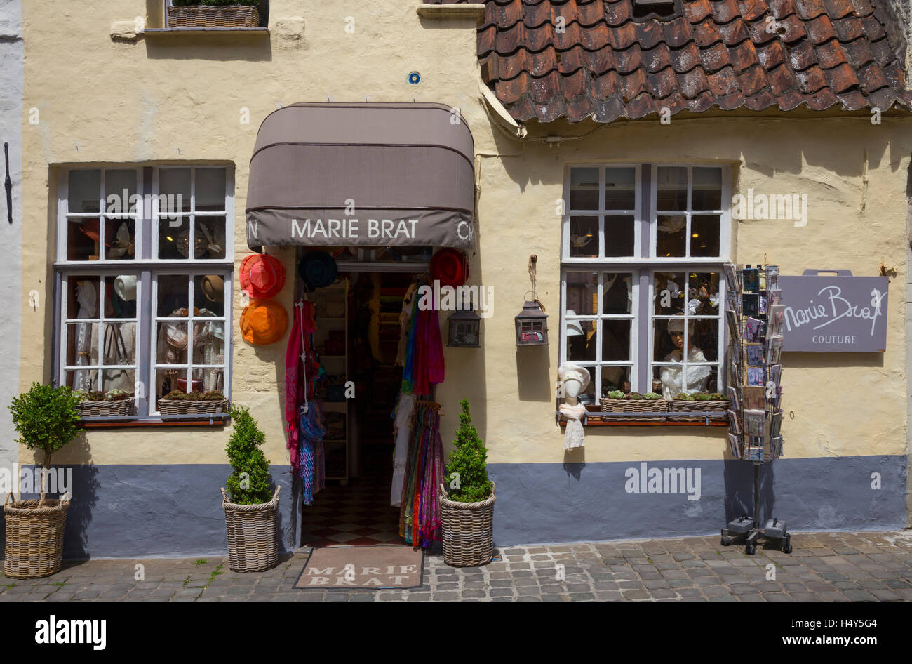 Beer shop in belgium hi-res stock photography and images - Alamy