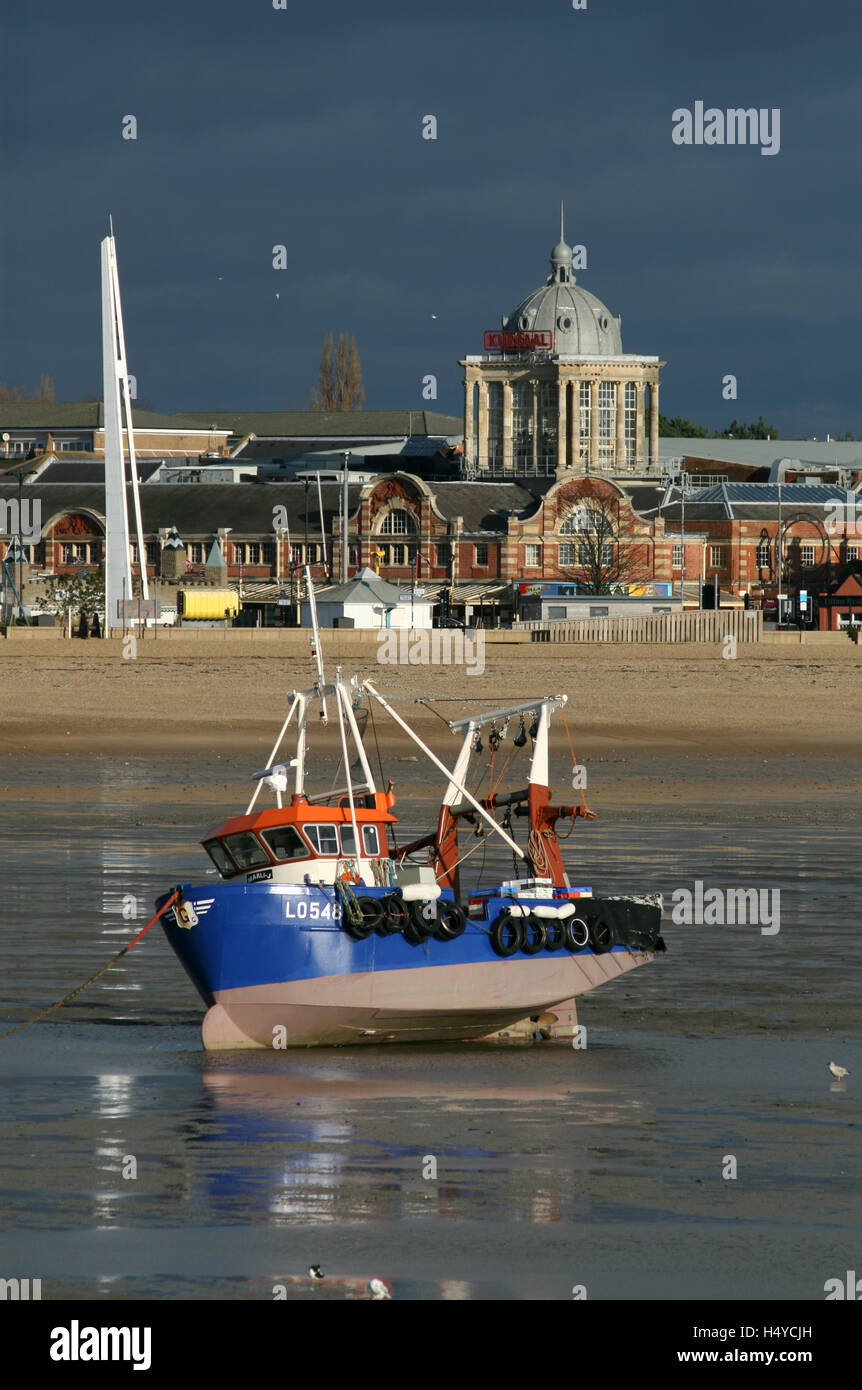 View from southend pier seafront hi-res stock photography and images ...