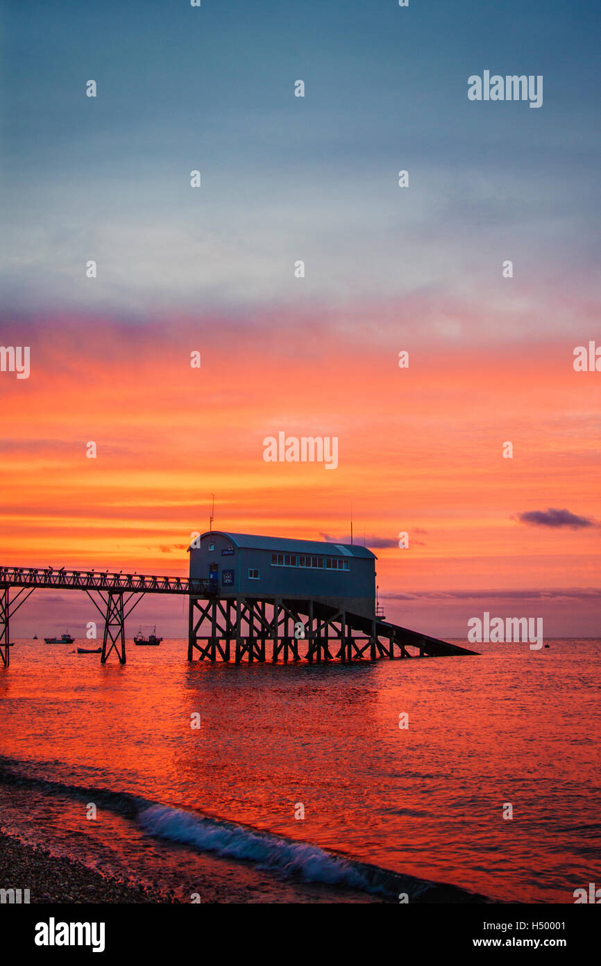 Selsey lifeboat station hi-res stock photography and images - Alamy
