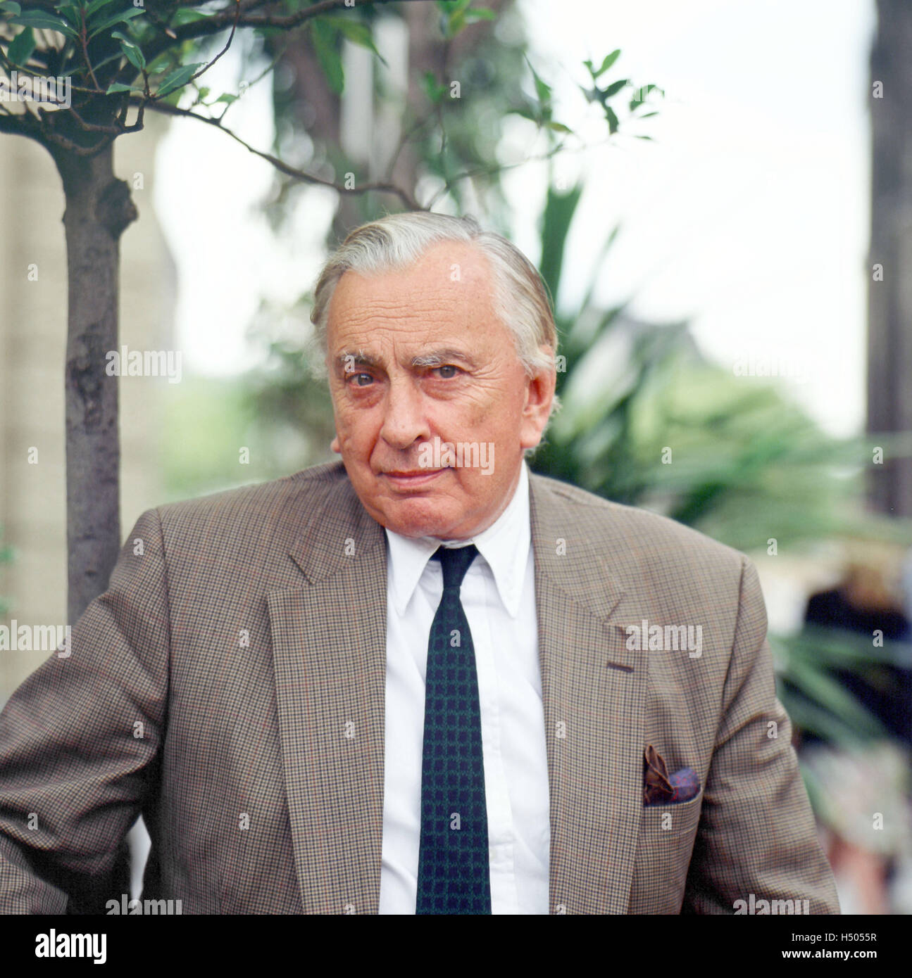 6 7 1993 hi-res stock photography and images - Alamy