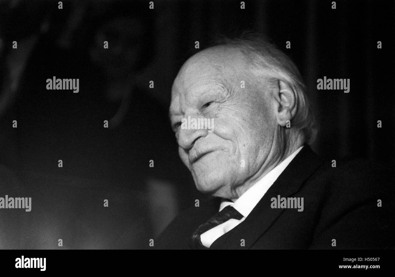 Giuseppe Ungaretti, 1969 Stock Photo - Alamy